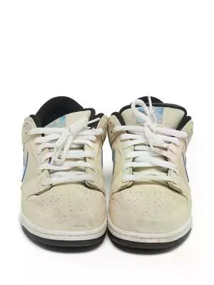 Nike Dunk Truck It Sneakers