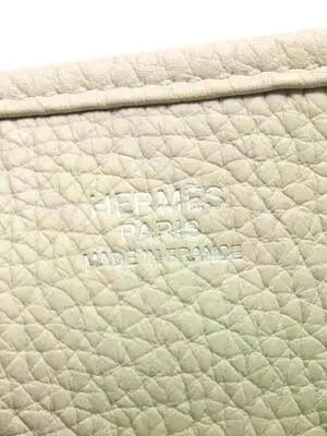 Hermès Clemence Evelyne Iii Pm Crossbody Bag - Neutrals