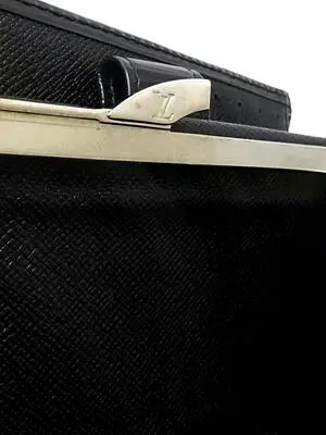 LOUIS VUITTON 2013 Epi Porte Monnaie Billets Viennois Small Wallets