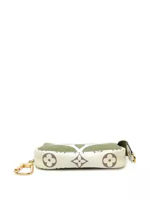 LOUIS VUITTON Monogram Giant Micro Pochette Accessoires Pouch