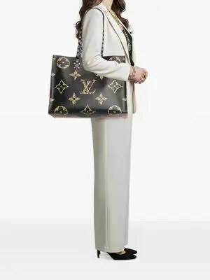 LOUIS VUITTON Monogram Giant Jungle Onthego Tote Bag