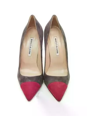 Manolo Blahnik Suede Pointed Toe Pumps - Grey
