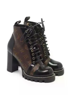 LOUIS VUITTON Star Trail Ankle Boots