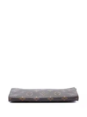LOUIS VUITTON Monogram Canvas Bucket Gm Pouch