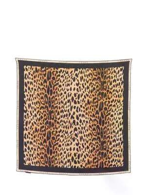 Gucci Leopard-print Logo-border Scarf - Neutrals