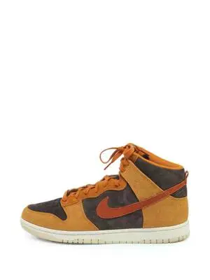 Nike Dunk High-top Lace-up Sneakers - Brown