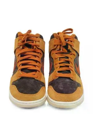 Nike Dunk High-top Lace-up Sneakers