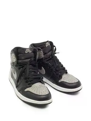 JORDAN 1 Retro High Top Sneakers - Black