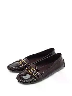 LOUIS VUITTON Burgundy Patent Leather Oxford Ballet Flats With Gold-tone Plaque