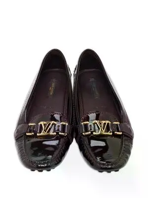 LOUIS VUITTON Burgundy Patent Leather Oxford Ballet Flats With Gold-tone Plaque