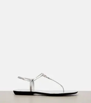 Gucci Interlocking G Metallic Leather Thong Sandals - Silver