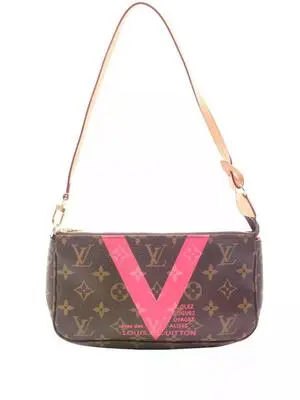 LOUIS VUITTON Monogram Pochette Accessoires Handbag