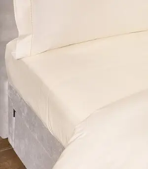 Harrods Cadogan Super King Flat Sheet - Ivory