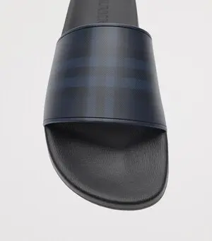 Burberry Checked Rubber Slides - Navy