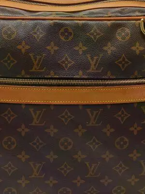 LOUIS VUITTON Monogram Sac Squash Messenger Bag