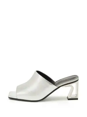 Hermès Kylie Leather Slip-on Sandals - Silver
