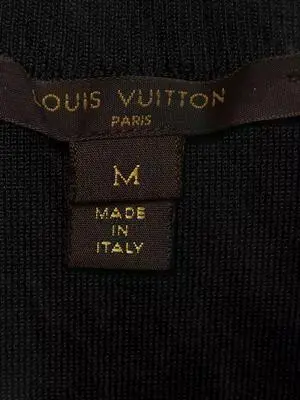LOUIS VUITTON V-neck Sleeveless Blouse