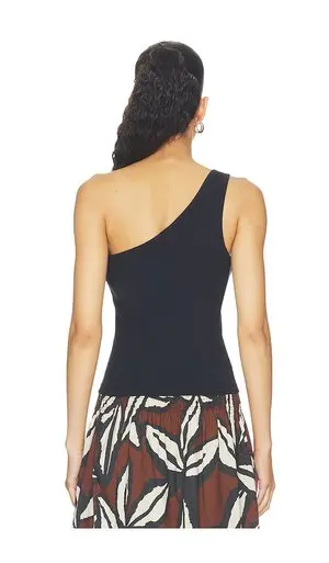 Rails Esti Top