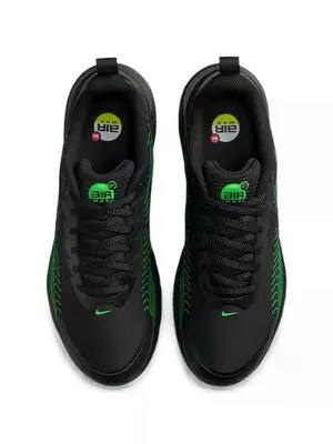 Nike Max Nuaxis Sneakers