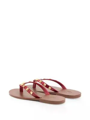Valentino Garavani Rockstud Calfskin Thong Sandals - Red