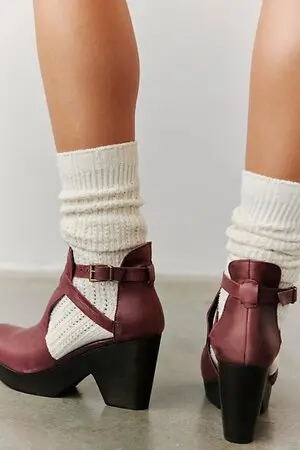FP COLLECTION Cedar Leather Clogs With Ankle Cutout And Strappy Accents - Wine
