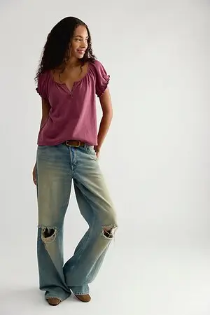 We The Free Puff Sleeve Henley Tee - Dark Rhubarb