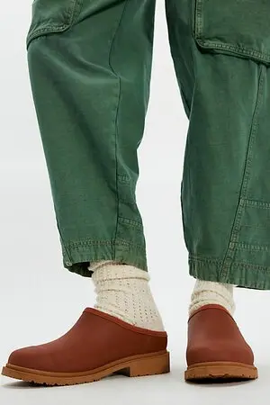 MERRY PEOPLE Billie Garden Clogs
