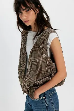 MAGNOLIA PEARL Patchwork Distressed Vest