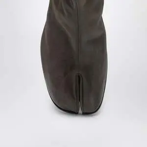 MAISON MARGIELA Tabi Ankle Boots In Leather - Brown
