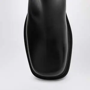 Bottega Veneta Leather Chelsea Boots - Black