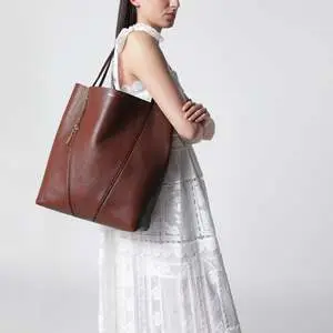 Chloé Large Tote Bag With Logo Medals