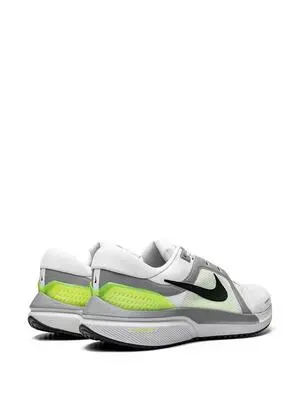Nike Zoom Vomero 16 Sneakers - White