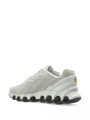 Nike Max Dn8 Sneakers