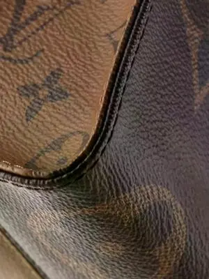 LOUIS VUITTON Onthego Tote Reverse Monogram Giant East West Shoulder Bag