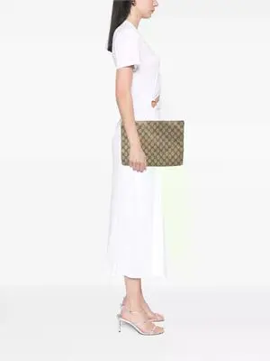 Gucci Gg Supreme Clutch Bag - Neutrals