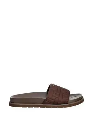 Gant Quilted Logo Plaque Slides