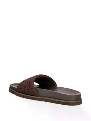 Gant Quilted Logo Plaque Slides