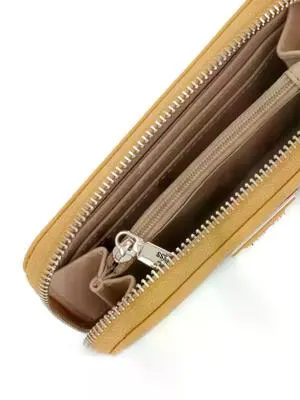 Guess Laurel Triangle-logo Wallet