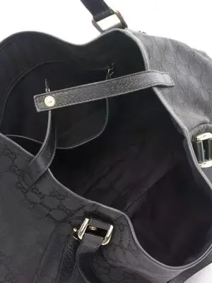 Gucci Abbey Gg Canvas Shoulder Bag - Black