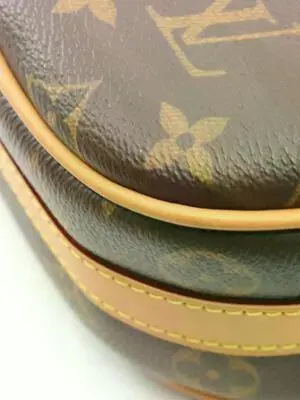 LOUIS VUITTON Monogram Canvas Boîte Chapeau Souple Shoulder Bag