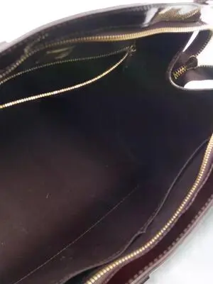 LOUIS VUITTON Blair Monogram Vernis Shoulder Bag - Red