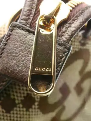 Gucci Jumbo Gg-canvas Messenger Bag