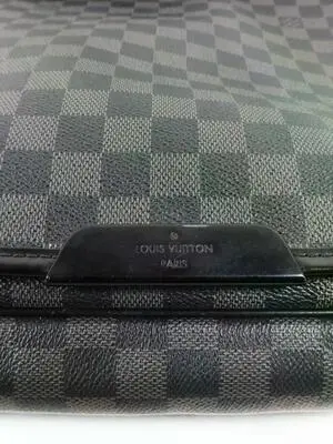 LOUIS VUITTON Daniel Mm Damier Graphite Shoulder Bag