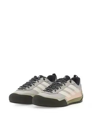 Adidas Skychaser Solo Sneakers