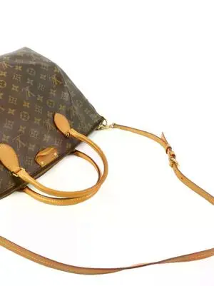 LOUIS VUITTON Monogram Canvas Gm Turenne Shoulder Bag
