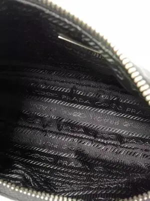 Prada Re-edition 2005 Shoulder Bag - Black