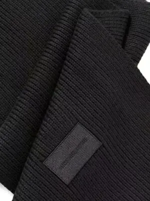Michael Kors Logo-patch Ribbed-knit Scarf