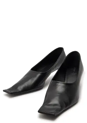 Khaite Marlene 50 Leather Pumps