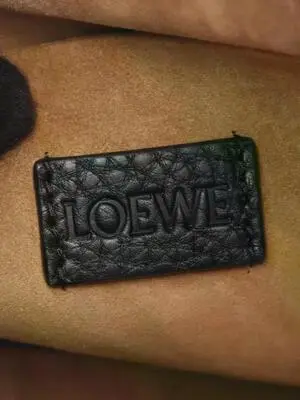 Loewe Medium Pebble Leather Messenger Bag - Black