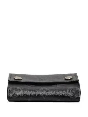 LOUIS VUITTON 1990-2010 Monogram Eclipse Reverse Discovery Compact Wallet Small Wallets